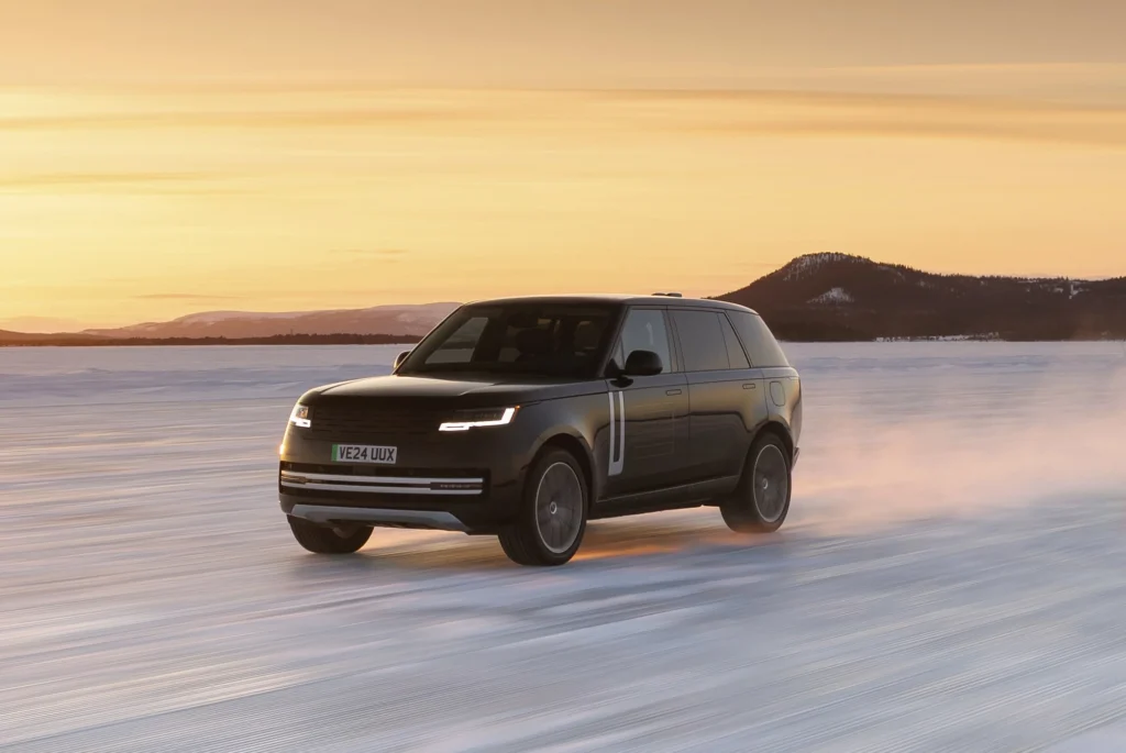 Range Rover Electric Prototypes Excel in Arctic Testing: A Glimpse into ...